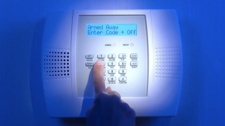 LYNX Plus: Compact Efficient Security System - Bay Alarm